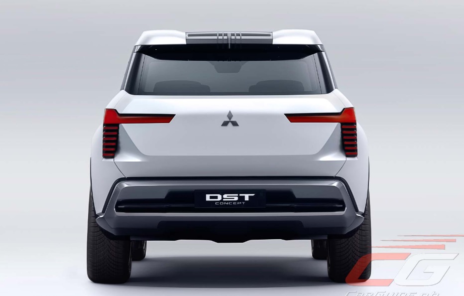 Mitsubishi ra mắt DST Concept - Bản xem trước của mẫu SUV cỡ trung